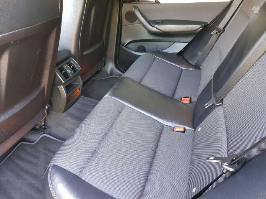 Melns BMW X3 2014 Šauļi, ar dzinēja tilpumu 2.00 L un nobraukumu 300 tūkst. km par 9950 €, foto 12 vietnē AUTOMOTO.COM.LV