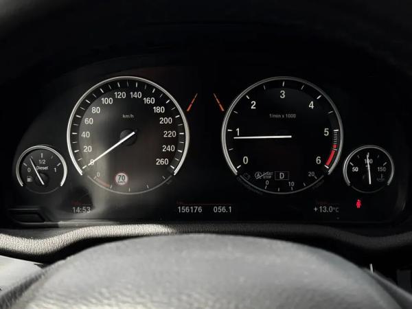 Black BMW X3 2014 in Riga, with an engine capacity of 2.00 L and mileage of 156 thousand km for 14900 €, photo 7 on AUTOMOTO.COM.LV