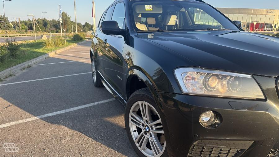 Black BMW X3 2014 in Vilnius, with an engine capacity of 2.00 L and mileage of 370 thousand km for 8799 €, photo 6 on AUTOMOTO.COM.LV
