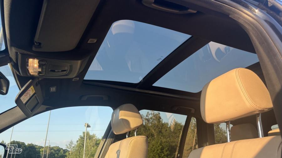 Black BMW X3 2014 in Vilnius, with an engine capacity of 2.00 L and mileage of 370 thousand km for 8799 €, photo 11 on AUTOMOTO.COM.LV