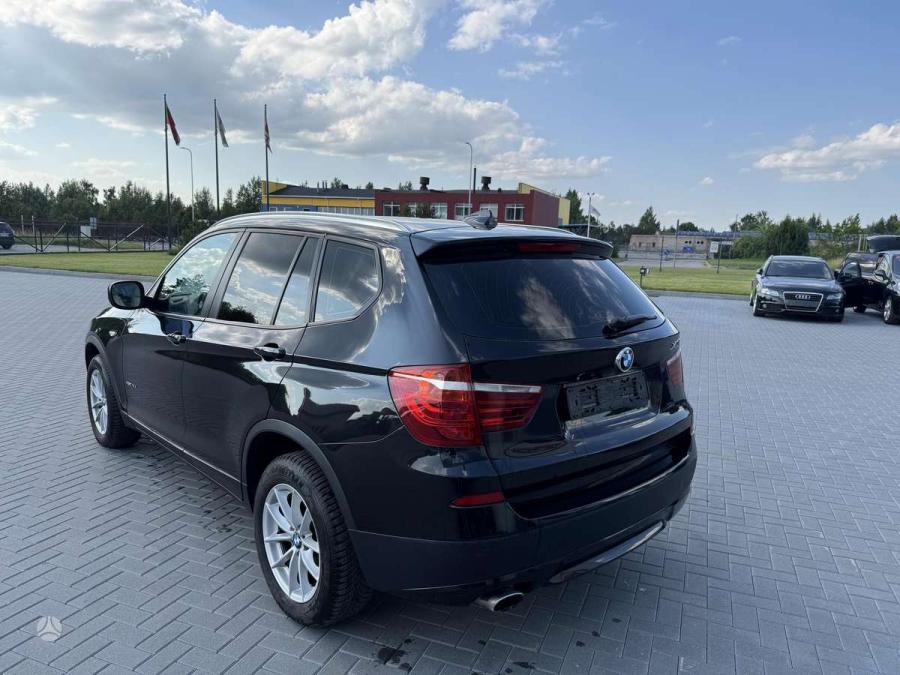Black BMW X3 2014 in Telschi, with an engine capacity of 2.00 L and mileage of 224 thousand km for 7999 €, photo 5 on AUTOMOTO.COM.LV
