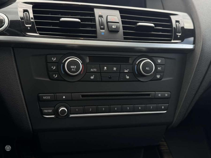 Melns BMW X3 2014 Šauļi, ar dzinēja tilpumu 2.98 L un nobraukumu 236 tūkst. km par 10950 €, foto 24 vietnē AUTOMOTO.COM.LV
