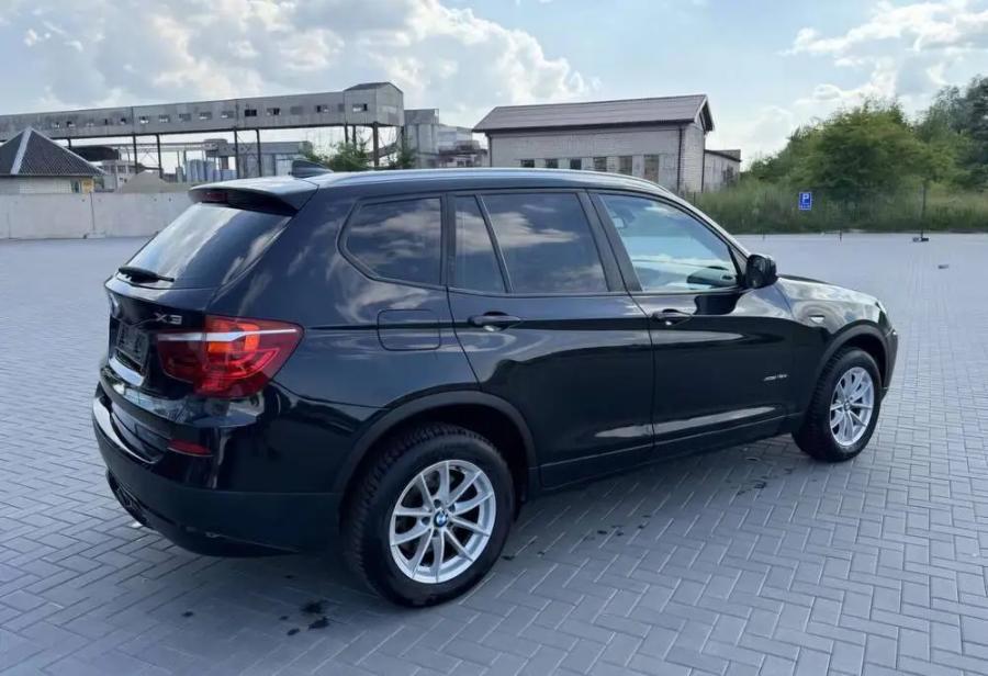 Black BMW X3 2014 in Telschi, with an engine capacity of 2.00 L and mileage of 223 thousand km for 7990 €, photo 10 on AUTOMOTO.COM.LV
