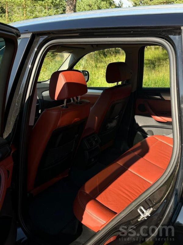 Black BMW X3 2014 in Ventspils, with an engine capacity of 2.00 L and mileage of 126 thousand km for 14600 €, photo 4 on AUTOMOTO.COM.LV