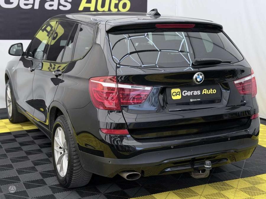Black BMW X3 2014 in Vilnius, with an engine capacity of 2.00 L and mileage of 298 thousand km for 11000 €, photo 7 on AUTOMOTO.COM.LV