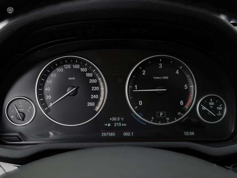 Black BMW X3 2014 in Vilnius, with an engine capacity of 2.00 L and mileage of 298 thousand km for 11000 €, photo 28 on AUTOMOTO.COM.LV