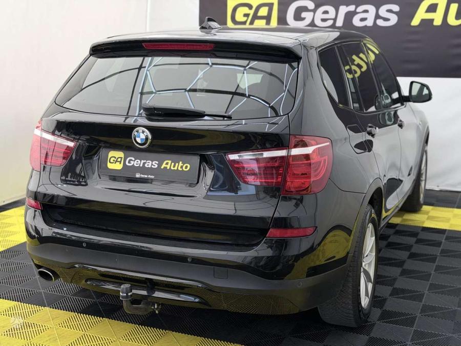 Black BMW X3 2014 in Vilnius, with an engine capacity of 2.00 L and mileage of 298 thousand km for 10700 €, photo 5 on AUTOMOTO.COM.LV