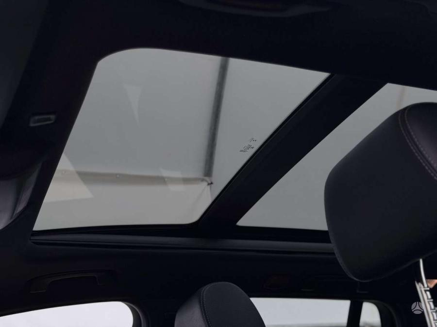 Black BMW X3 2014 in Vilnius, with an engine capacity of 2.00 L and mileage of 298 thousand km for 10500 €, photo 22 on AUTOMOTO.COM.LV