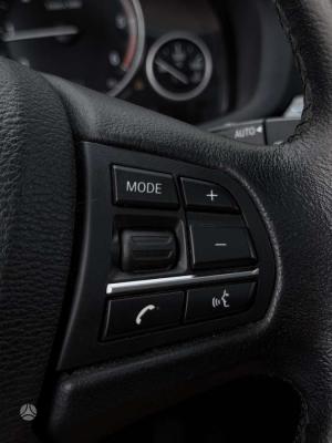 Black BMW X3 2014 in Vilnius, with an engine capacity of 2.00 L and mileage of 298 thousand km for 10500 €, photo 26 on AUTOMOTO.COM.LV