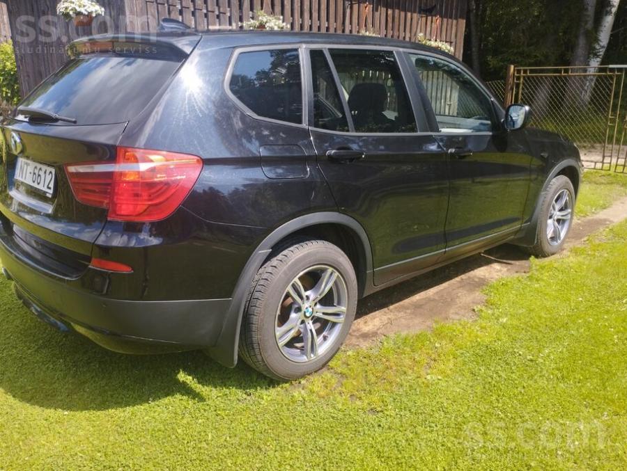 Black BMW X3 2014 in Riga, with an engine capacity of 2.00 L and mileage of 310 thousand km for 12000 €, photo 10 on AUTOMOTO.COM.LV