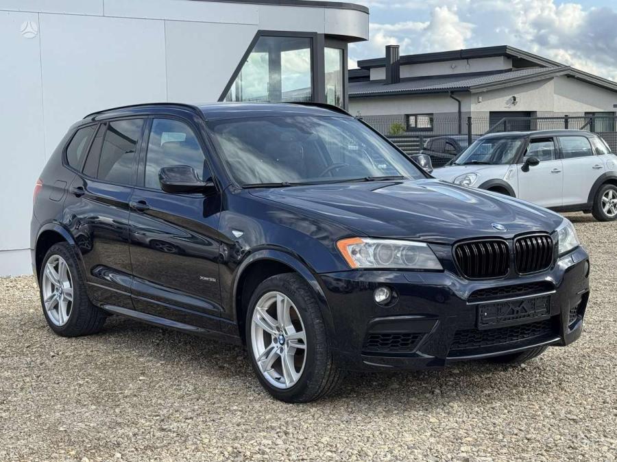 Black BMW X3 2014 in Siauliai, with an engine capacity of 2.98 L and mileage of 236 thousand km for 10500 €, photo 4 on AUTOMOTO.COM.LV