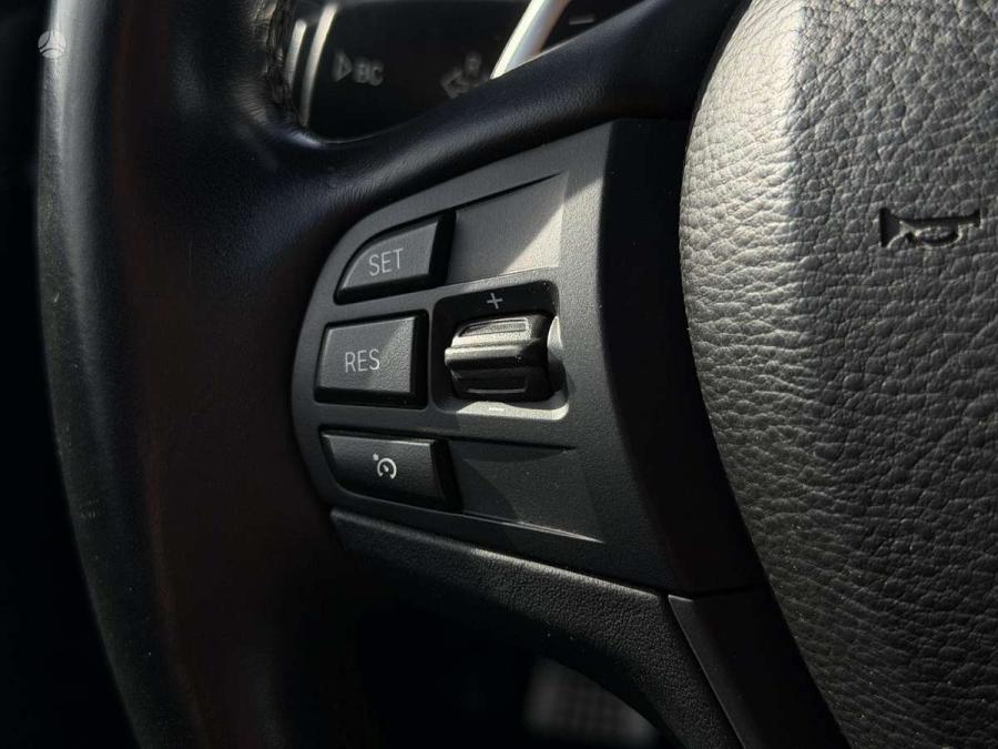 Black BMW X3 2014 in Siauliai, with an engine capacity of 2.98 L and mileage of 236 thousand km for 10500 €, photo 19 on AUTOMOTO.COM.LV
