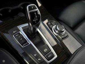 Black BMW X3 2014 in Siauliai, with an engine capacity of 2.98 L and mileage of 236 thousand km for 10500 €, photo 23 on AUTOMOTO.COM.LV