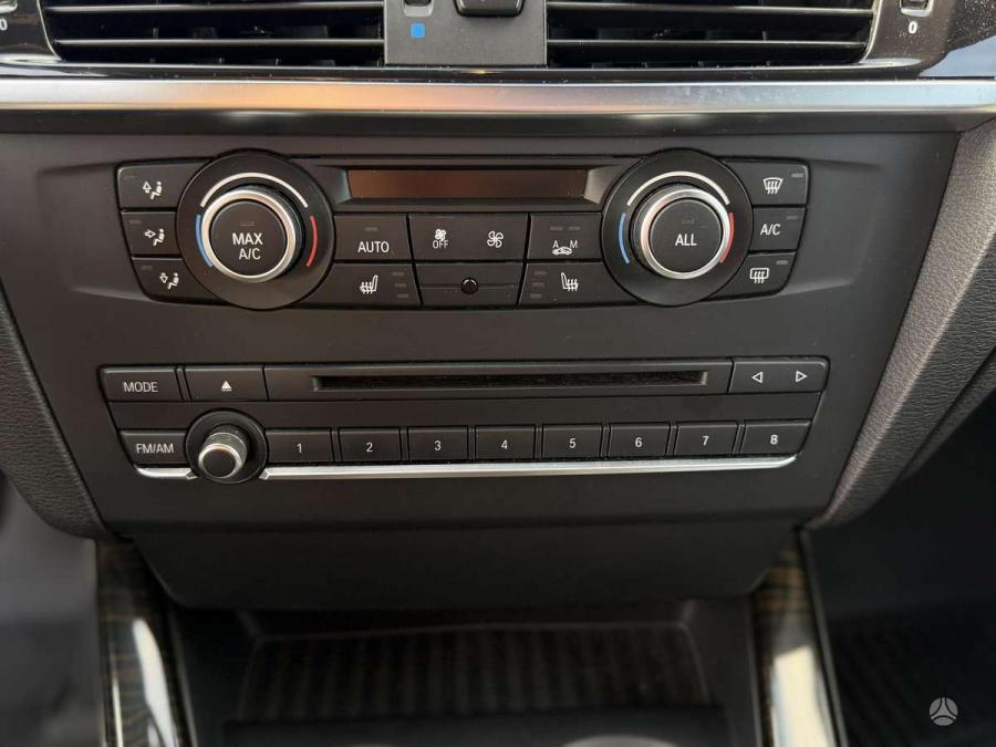 Black BMW X3 2014 in Siauliai, with an engine capacity of 2.98 L and mileage of 236 thousand km for 10500 €, photo 24 on AUTOMOTO.COM.LV