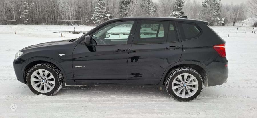 Black BMW X3 2015 in Panevezys, with an engine capacity of 2.00 L and mileage of 269 thousand km for 12300 €, photo 9 on AUTOMOTO.COM.LV