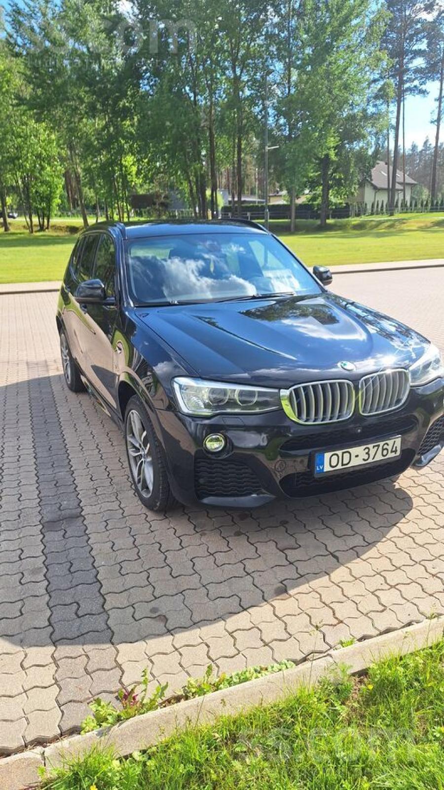 Black BMW X3 2015 in Riga, with an engine capacity of 2.00 L and mileage of 130 thousand km for 16700 €, photo 3 on AUTOMOTO.COM.LV
