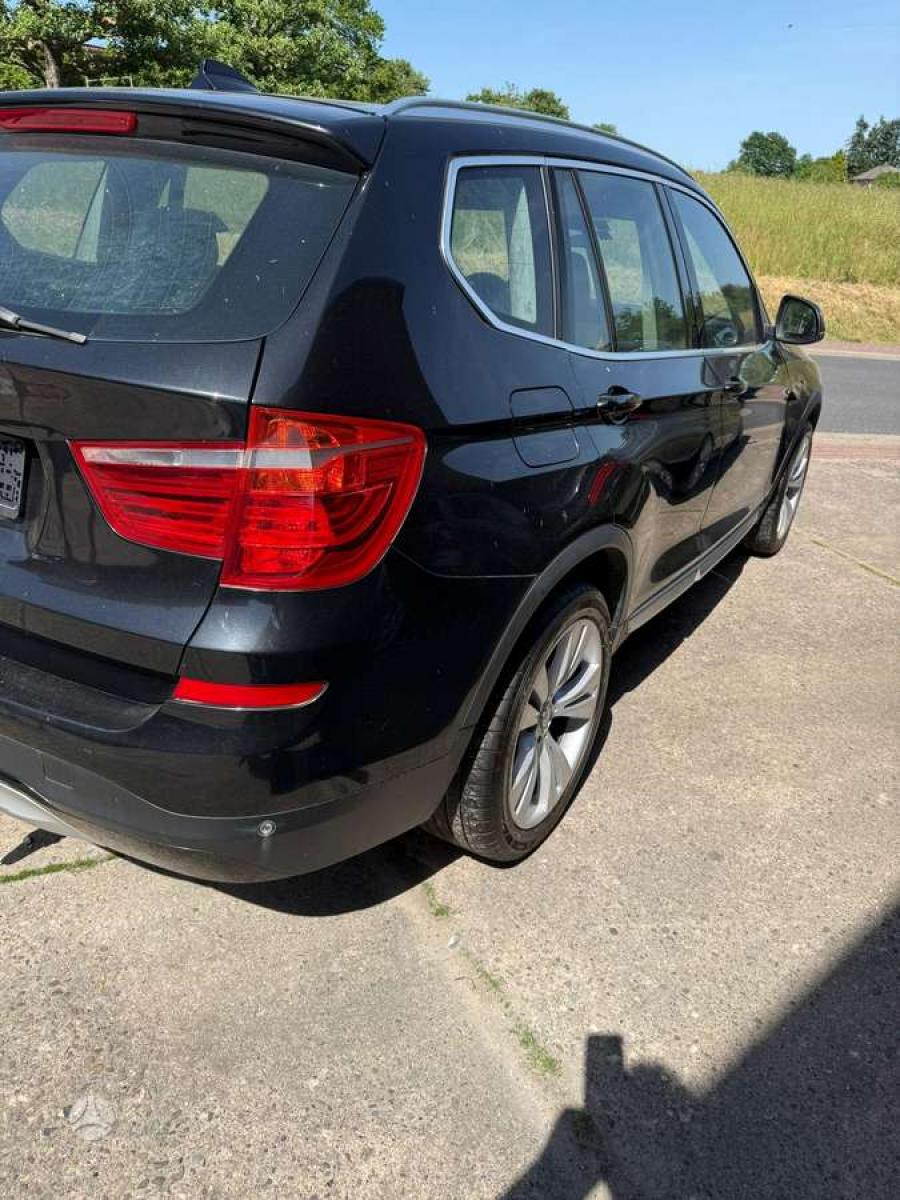 Melns BMW X3 2015 Kauņa, ar dzinēja tilpumu 2.99 L un nobraukumu 199 tūkst. km par 15300 €, foto 4 vietnē AUTOMOTO.COM.LV