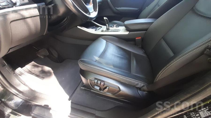 Black BMW X3 2015 in Riga, with an engine capacity of 2.00 L and mileage of 208 thousand km for 13000 €, photo 17 on AUTOMOTO.COM.LV