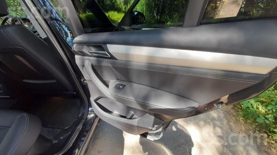 Black BMW X3 2015 in Riga, with an engine capacity of 2.00 L and mileage of 208 thousand km for 13000 €, photo 29 on AUTOMOTO.COM.LV