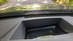 Black BMW X3 2015 in Riga, with an engine capacity of 2.00 L and mileage of 208 thousand km for 13000 €, photo 31 on AUTOMOTO.COM.LV