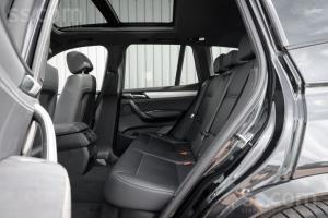 Black BMW X3 2015 in Talsi, with an engine capacity of 3.00 L and mileage of 232 thousand km for 17950 €, photo 11 on AUTOMOTO.COM.LV
