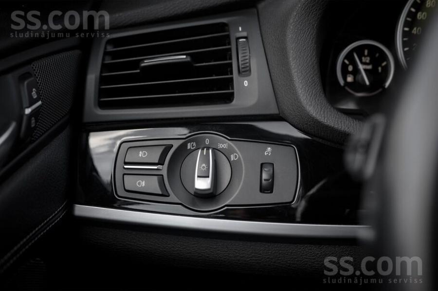 Black BMW X3 2015 in Talsi, with an engine capacity of 3.00 L and mileage of 232 thousand km for 17950 €, photo 16 on AUTOMOTO.COM.LV