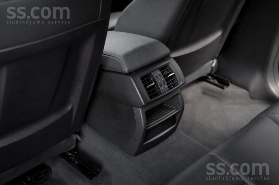 Black BMW X3 2015 in Talsi, with an engine capacity of 3.00 L and mileage of 232 thousand km for 17950 €, photo 30 on AUTOMOTO.COM.LV
