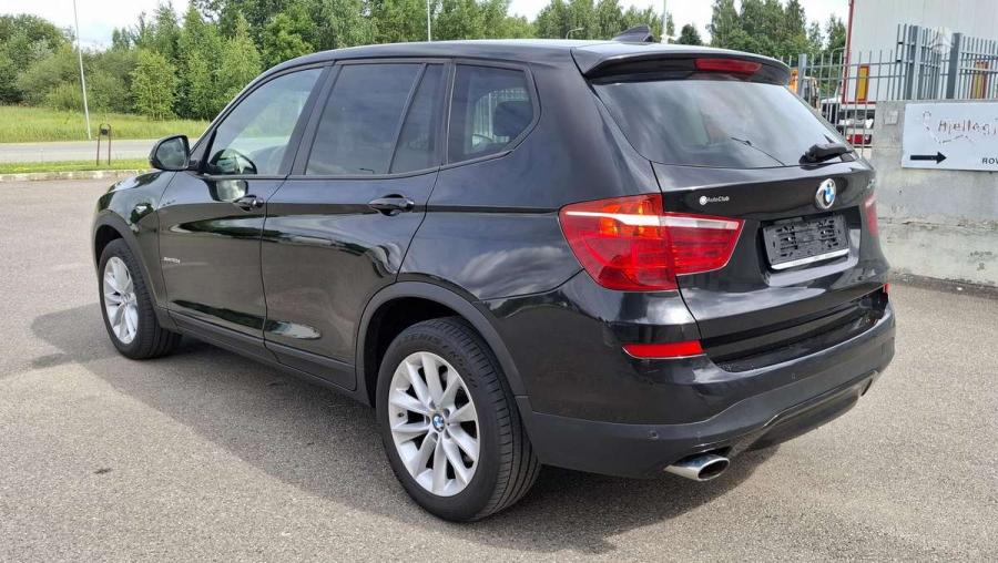 Black BMW X3 2015 in Panevezys, with an engine capacity of 2.00 L and mileage of 269 thousand km for 11750 €, photo 4 on AUTOMOTO.COM.LV