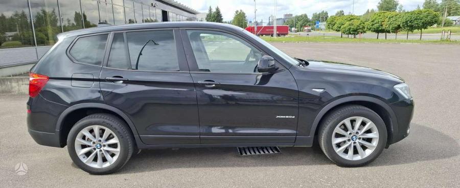 Black BMW X3 2015 in Panevezys, with an engine capacity of 2.00 L and mileage of 269 thousand km for 11750 €, photo 6 on AUTOMOTO.COM.LV