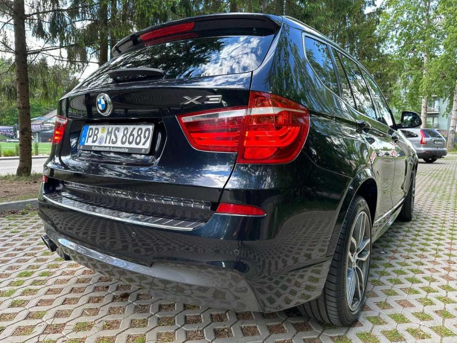 Black BMW X3 2015 in Vilnius, with an engine capacity of 2.99 L and mileage of 300 thousand km for 13100 €, photo 10 on AUTOMOTO.COM.LV