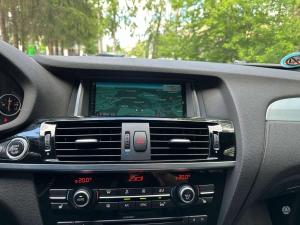 Black BMW X3 2015 in Vilnius, with an engine capacity of 2.99 L and mileage of 300 thousand km for 13100 €, photo 22 on AUTOMOTO.COM.LV