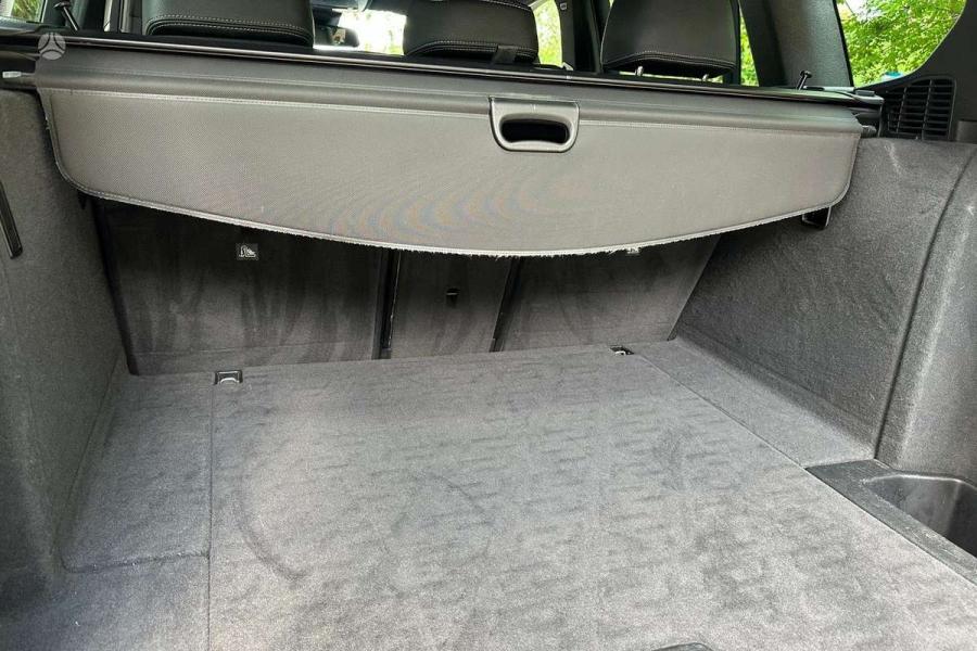 Black BMW X3 2015 in Vilnius, with an engine capacity of 2.99 L and mileage of 300 thousand km for 13100 €, photo 30 on AUTOMOTO.COM.LV