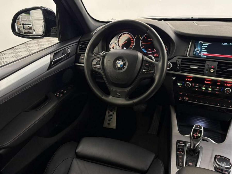 Black BMW X3 2015 in Marijampole, with an engine capacity of 2.99 L and mileage of 258 thousand km for 15200 €, photo 10 on AUTOMOTO.COM.LV
