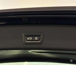 Black BMW X3 2015 in Marijampole, with an engine capacity of 2.99 L and mileage of 258 thousand km for 15200 €, photo 19 on AUTOMOTO.COM.LV