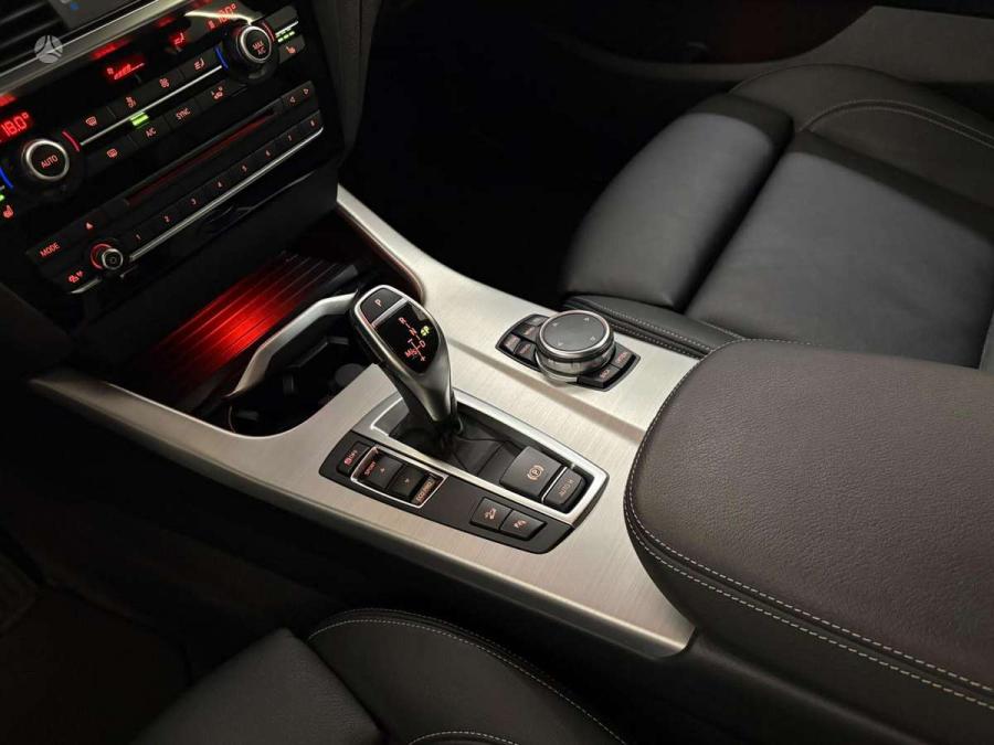 Melns BMW X3 2015 Marijampole, ar dzinēja tilpumu 2.99 L un nobraukumu 230 tūkst. km par 15450 €, foto 24 vietnē AUTOMOTO.COM.LV