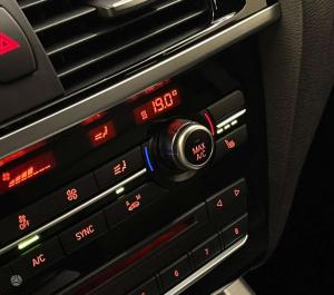 Melns BMW X3 2015 Marijampole, ar dzinēja tilpumu 2.00 L un nobraukumu 179 tūkst. km par 16450 €, foto 10 vietnē AUTOMOTO.COM.LV