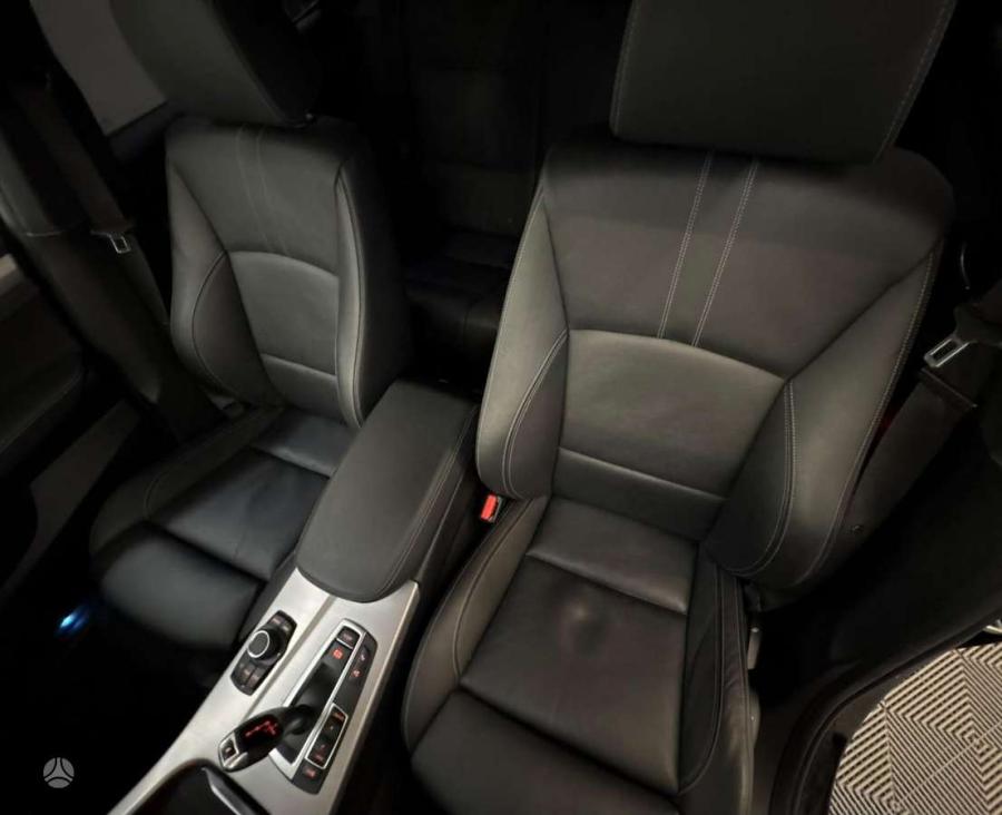 Melns BMW X3 2015 Marijampole, ar dzinēja tilpumu 2.00 L un nobraukumu 179 tūkst. km par 16450 €, foto 22 vietnē AUTOMOTO.COM.LV