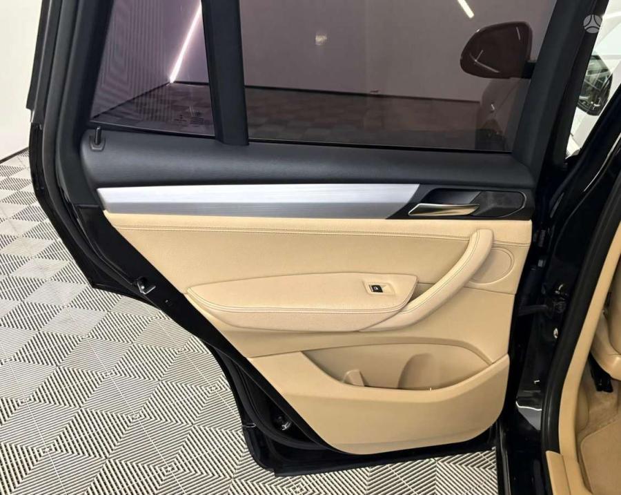 Black BMW X3 2015 in Marijampole, with an engine capacity of 2.99 L and mileage of 349 thousand km for 13850 €, photo 24 on AUTOMOTO.COM.LV