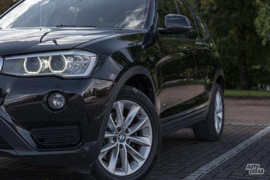 Melns BMW X3 2015 Trakai, ar dzinēja tilpumu 2.00 L un nobraukumu 193 tūkst. km par 12400 €, foto 14 vietnē AUTOMOTO.COM.LV