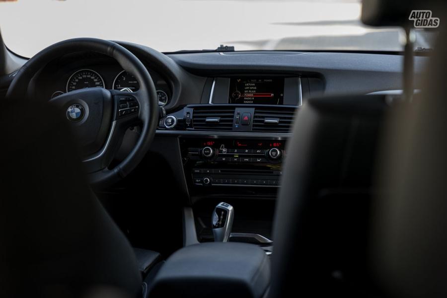 Melns BMW X3 2015 Trakai, ar dzinēja tilpumu 2.00 L un nobraukumu 193 tūkst. km par 12400 €, foto 18 vietnē AUTOMOTO.COM.LV