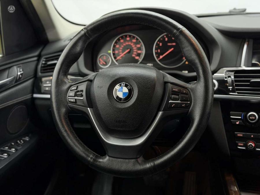 Black BMW X3 2016 in Vilnius, with an engine capacity of 2.00 L and mileage of 136 thousand km for 13990 €, photo 18 on AUTOMOTO.COM.LV