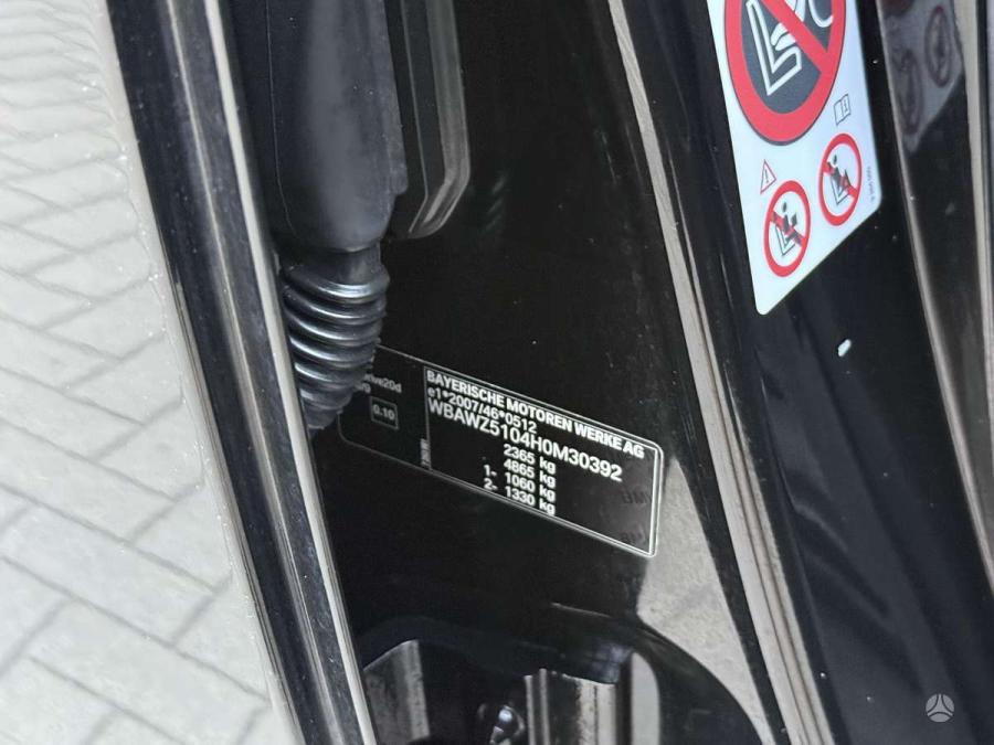 Melns BMW X3 2016 Prienai, ar dzinēja tilpumu 2.00 L un nobraukumu 296 tūkst. km par 12750 €, foto 42 vietnē AUTOMOTO.COM.LV