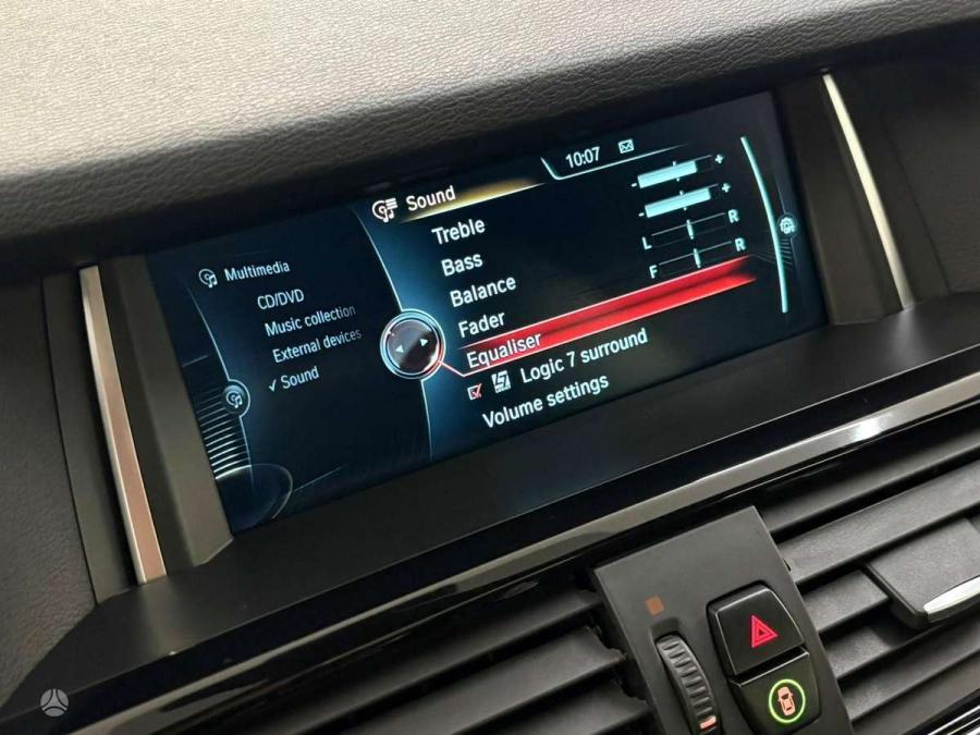 Black BMW X3 2016 in Marijampole, with an engine capacity of 2.99 L and mileage of 265 thousand km for 16999 €, photo 22 on AUTOMOTO.COM.LV