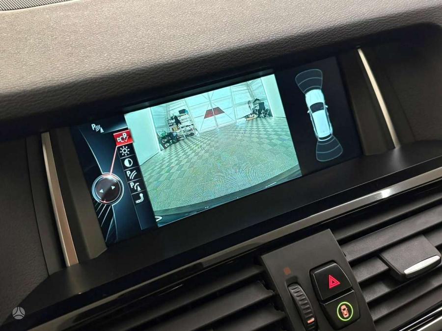 Black BMW X3 2016 in Marijampole, with an engine capacity of 2.99 L and mileage of 265 thousand km for 16999 €, photo 30 on AUTOMOTO.COM.LV