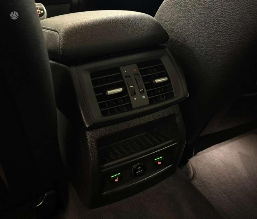 Black BMW X3 2016 in Marijampole, with an engine capacity of 2.99 L and mileage of 265 thousand km for 16999 €, photo 37 on AUTOMOTO.COM.LV