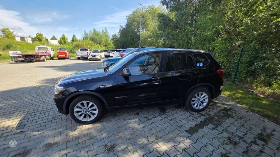 Black BMW X3 2016 in Klaipeda, with an engine capacity of 0.00 L and mileage of 218 thousand km for 6800 €, photo 6 on AUTOMOTO.COM.LV