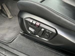Black BMW X3 2016 in Siauliai, with an engine capacity of 3.00 L and mileage of 173 thousand km for 16450 €, photo 25 on AUTOMOTO.COM.LV