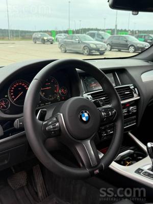 Black BMW X3 2017 in Vilnius, with an engine capacity of 2.00 L and mileage of 241 thousand km for 15000 €, photo 13 on AUTOMOTO.COM.LV