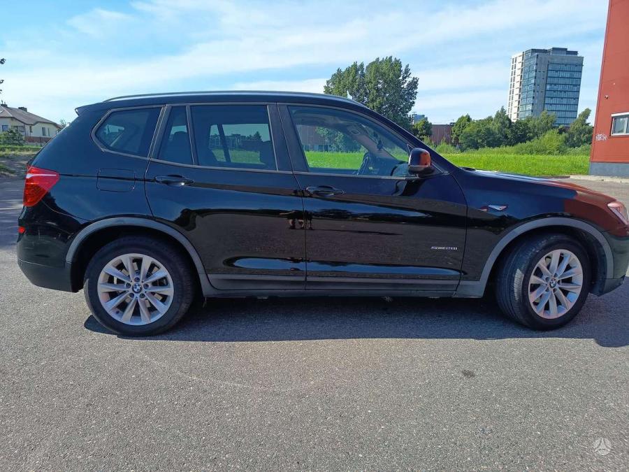 Black BMW X3 2017 in Klaipeda, with an engine capacity of 2.00 L and mileage of 178 thousand km for 11999 €, photo 7 on AUTOMOTO.COM.LV
