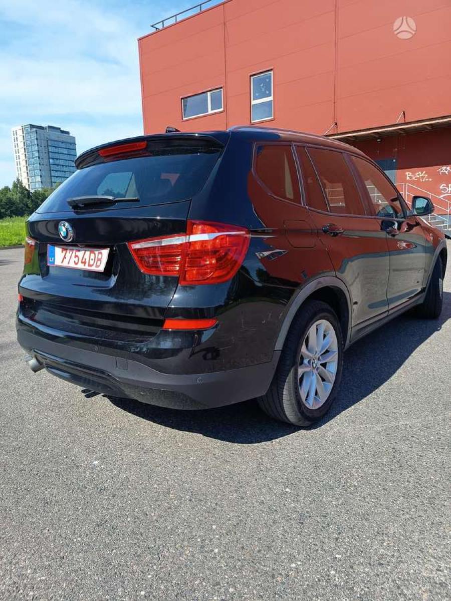 Black BMW X3 2017 in Klaipeda, with an engine capacity of 2.00 L and mileage of 178 thousand km for 11999 €, photo 8 on AUTOMOTO.COM.LV